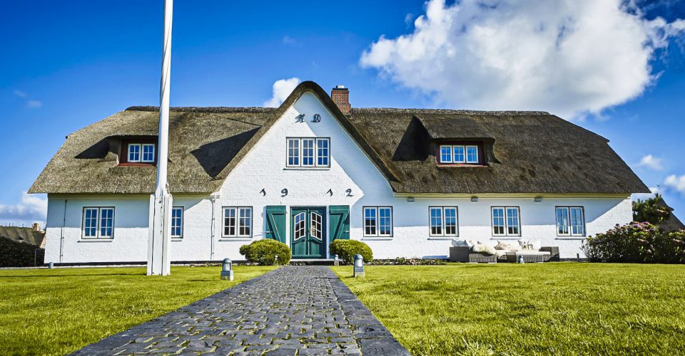 Sylt – Keitum – Reetdach Anwesen (VERKAUFT) | merz projektmanagement